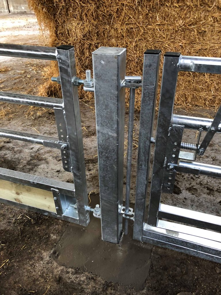 Post Suits Sheep Feed Barrier Hang / Pin - GST Fabrication